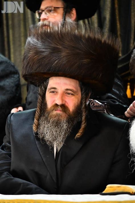 בְּרִנָּה יָגִילוּ • שמחת החתונה בחצרות דזיקוב ויזניץ סטריקוב פיטסבורג ערלוי Jdn