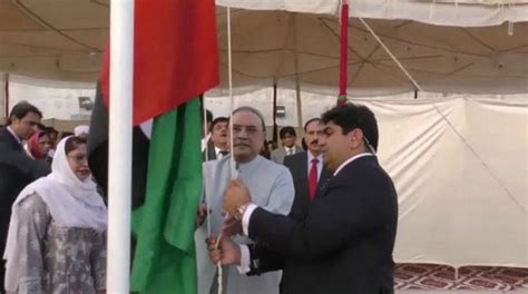 Zardari Hoists Ppp Flag To Mark Partys Foundation Day