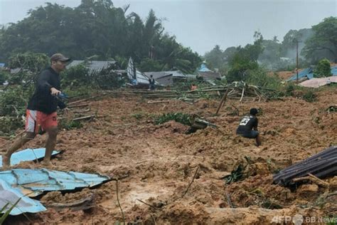 インドネシアで地滑り 死者11人、行方不明数十人 写真1枚 国際ニュース：afpbb News
