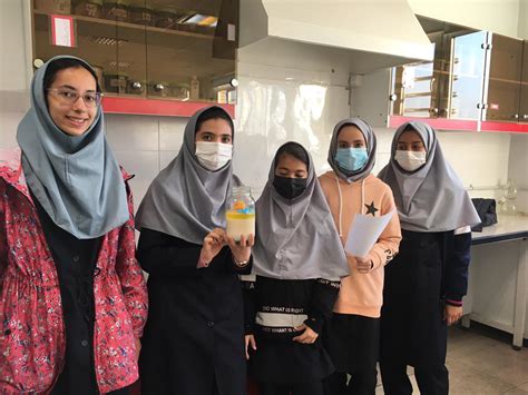 دبیرستان دخترانه فرزانگان دو دوره اول