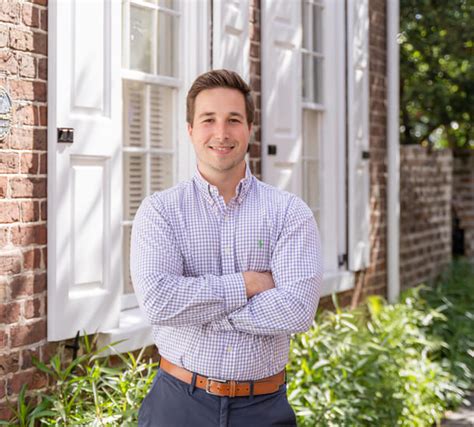 Garrett Linderman Top 1 Realtors Taylor Charpia Real Estate