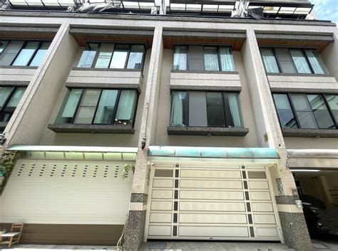 280~鄭子寮漂亮雙車墅~整層大主臥 台南市北區買房子、房屋出售 樂屋網