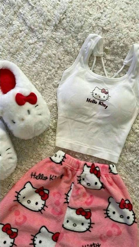Pin By 𝑀𝒾𝒸𝒽 On Hello Kitty Cute Outfits Hello Kitty Clothes Kitty