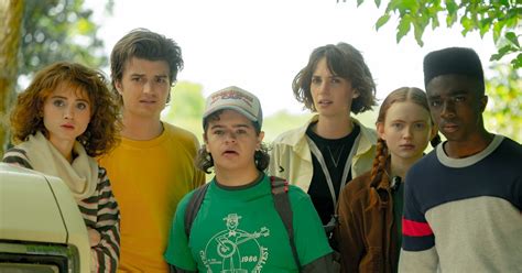 16 Stranger Things Season 4 Halloween Costumes