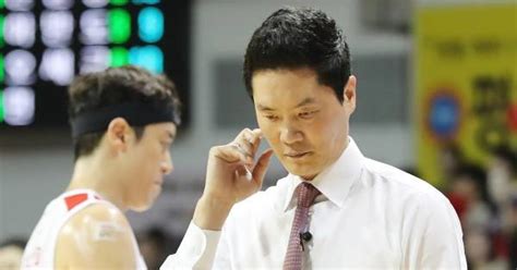 ‘15점 차 역전패 전희철 감독 제 자신한테도 실망했다” Is 패장