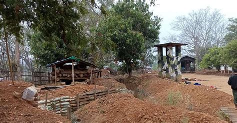 မံစီတပ်စခန်းက စစ်သားများ စခန်းစွန့်ခွာ၊ မိုးမောက်က စခန်းများကို ကေအိုင်အေ သိမ်းပိုက်