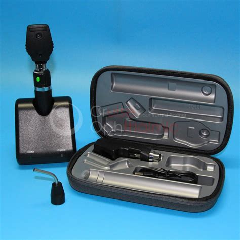 Rechargeable Ophthalmology Diagnostic Set Dw1330 Ophthalmoscope