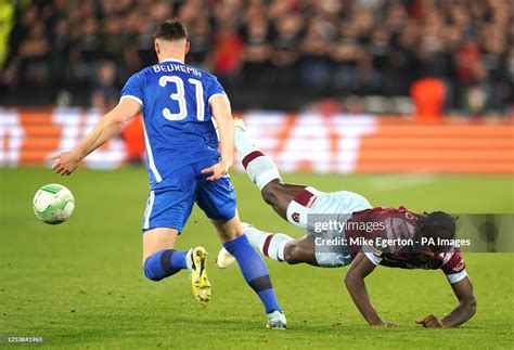 West Ham Uniteds Michail Antonio And Az Alkmaars Sam Beukema Battle