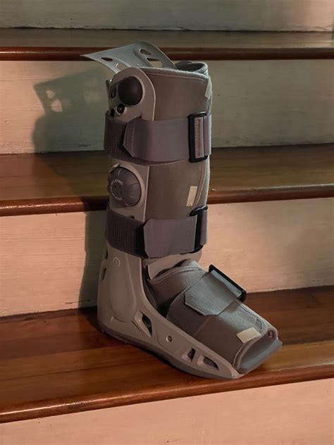 Aircast Airselect Short Walking Boot Health And Nutrition Medical