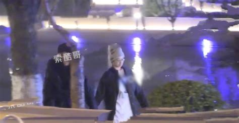 73岁导演徐克要当爹了！小30岁女友孕肚明显，曾和前妻丁克36年腾讯新闻