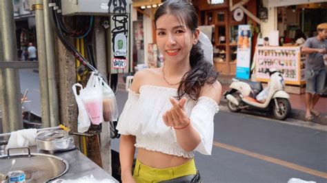 Bangkok Roti Lady Puy Know Your Meme