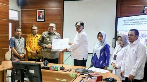 Pemkab Parimo Dan Kementerian Sosial Teken MoU Program Sarjana Terapan Kesejahteraan Sosial