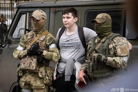 ワグネル進軍、歓迎するロシア住民 写真15枚 国際ニュース：afpbb News