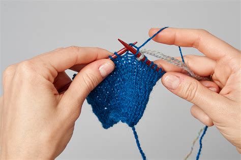 How To Join Yarn In Knitting Gathered