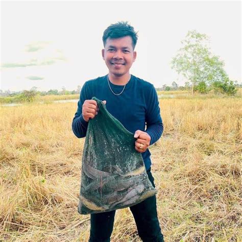 ក្រុម អ្នក រក ត្រី តាមជនបទ Facebook