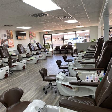 Four Seasons Nails And Spa