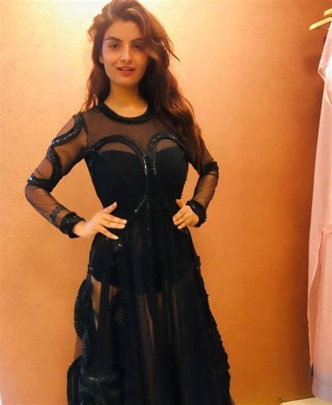 Pin By Andrew Schuricht On Anveshi Jain In 2022 Fashion Long Sleeve