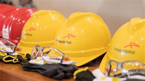 ArcelorMittal emite 2 145 millones en bonos a cinco y diez años