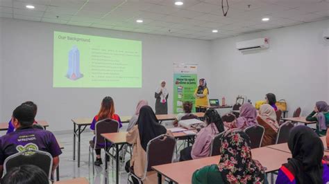 Financialeducation Incomemanagement Smartsaving Expensestracking