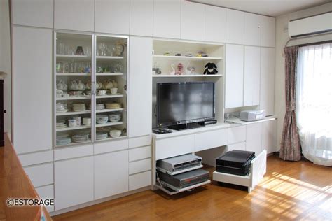 テレビ台と食器棚が一体となったリビング壁面収納 オーダー家具・壁面収納の収納ラボ【名古屋・横浜】