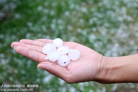 天氣釋惑 來得快去得快 的冰雹為何大多發生在夏天 科普中國 人民網