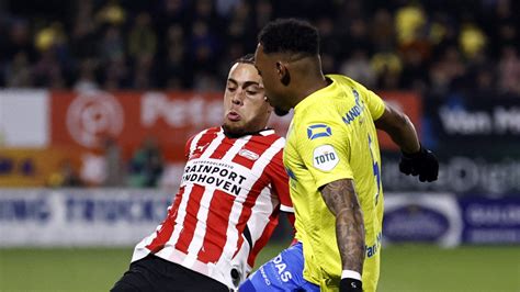 Usmnt Dest Forced Out Of Psv Preseason Game With Injury