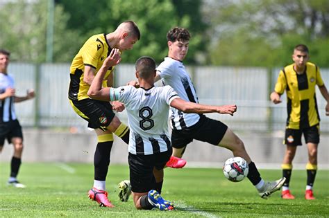 Юношески футбол