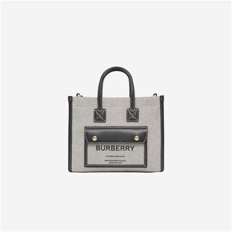 버버리 투톤 캔버스 레더 미니 프레야 토트백 블랙 Burberry Kream