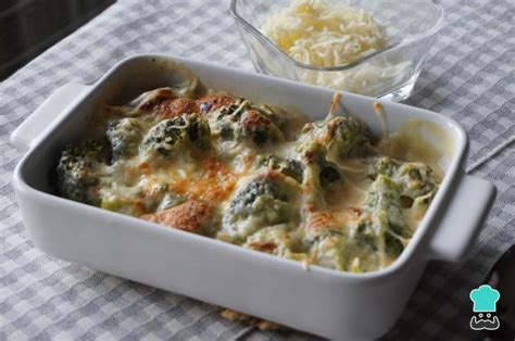 Brócoli con bechamel al horno Receta FÁCIL