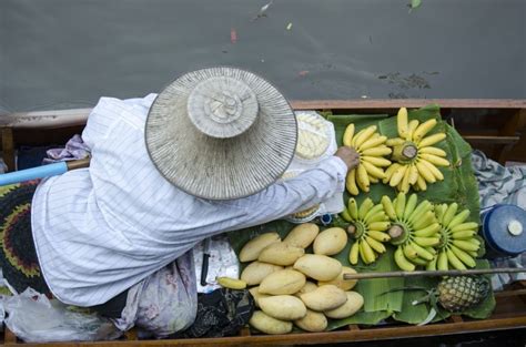 中国农产品大批涌入 中老高铁引泰国商民担忧 民生頭條