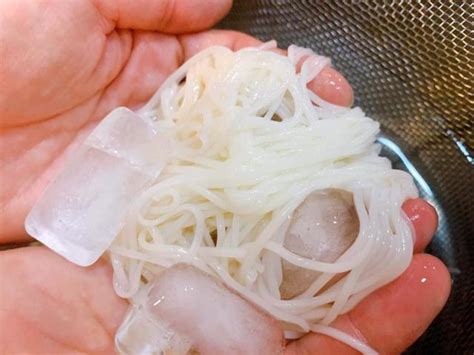 写真 7枚目 630万回再生超え！「そうめん」がくっつかない茹で方、やってみたら凄かった。 Locari（ロカリ）