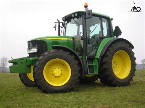 John Deere 6320