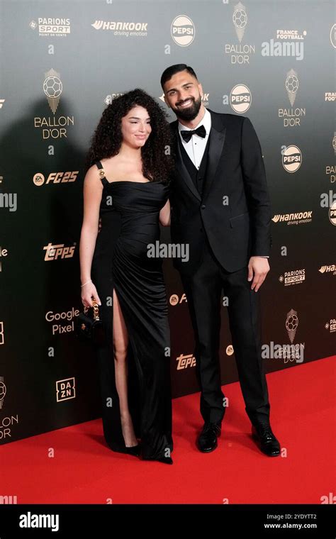 georgian goalkeeper giorgi mamardashvili and his wife elene epitashvili