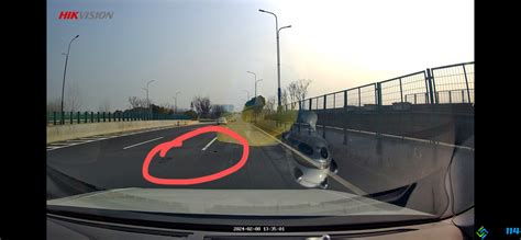 溧水114网大话溧水道路上有个蛮深的洞 Powered By Discuz