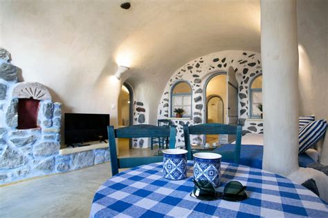 Aura Caves Updated 2022 Prices And Villa Reviews Fira Greece