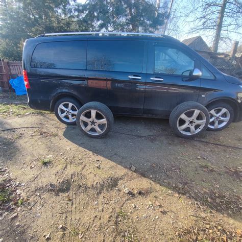 Переобувка резины — Mercedes Benz Vito 3g 1 6 л 2016 года шины