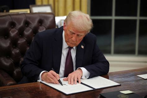 Trump Temporarily Halts Tiktok Ban Restores Access Amid Legal
