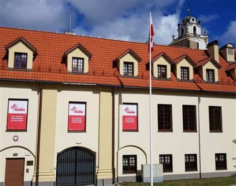 שגרירות פולין וילנה ליטא מבני ציבור פרויקטי הקבוצה אלקטרה