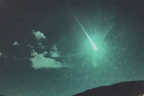 ¡no Fue Un Meteorito Sino Parte De Un Cometa