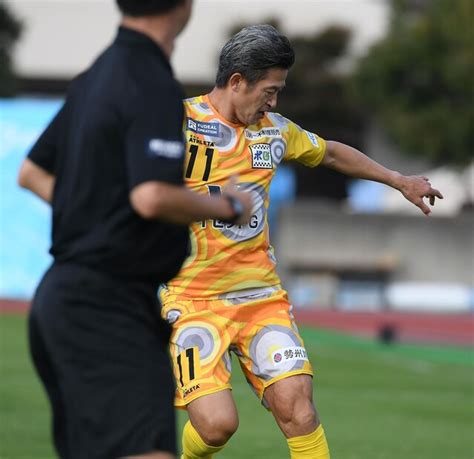 鈴鹿カズ今季初ゴール 途中出場即pk カズダンス披露 Jfl最年長得点大幅更新 55歳246日 ライブドアニュース