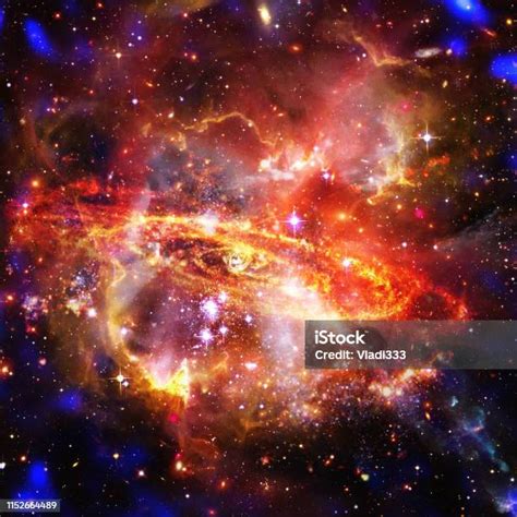 은하계와 별 이 이미지의 요소는 Nasa에 의해 제공 0명에 대한 스톡 사진 및 기타 이미지 0명 과학 구름 Istock