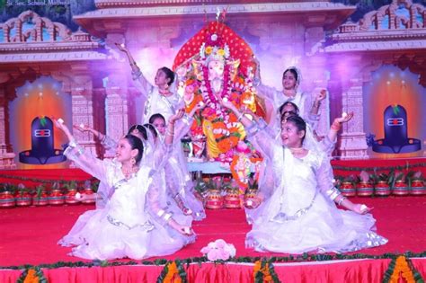 Mathura News एक मंच पर बिखरी विभिन्न प्रदेशों की लोक संस्कृति