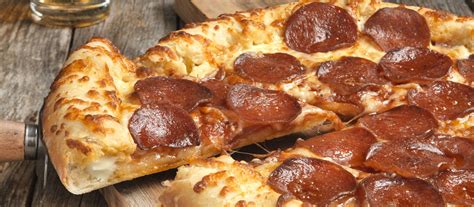 Chicago Town Takeaway Cheese Stuffed Crust Pepperoni 12 Dr Oetker Uk