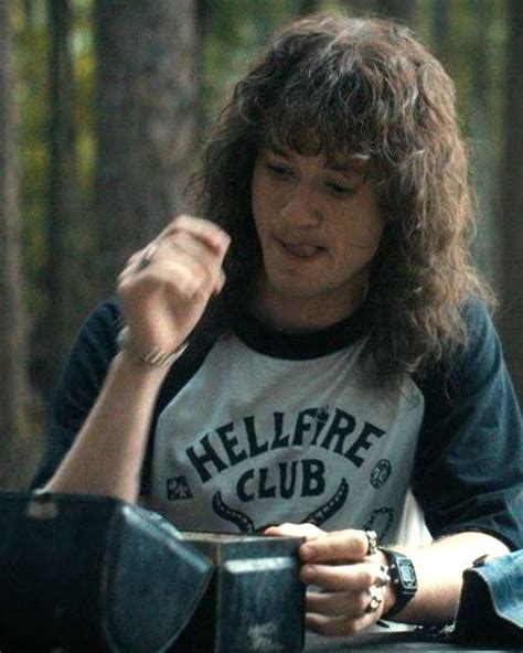 Pin su Stranger Things Cast Celebrità
