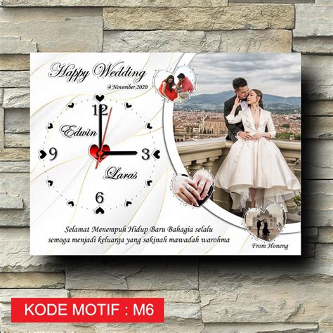 Jual JAM DINDING KAYU CUSTOM UKURAN 20X30 NAMA FOTO HADIAH PERNIKAHAN