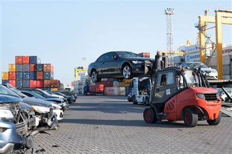 Container Reloading Operations Onzekz