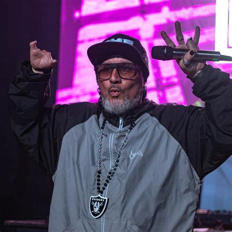 El Mocho Lyrics Songs And Albums Genius