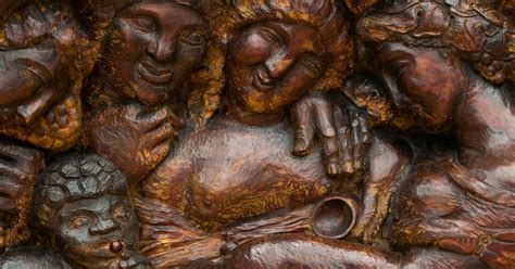 Скульптура рельеф