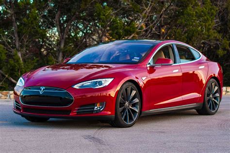 از بوگاتی تا تسلا و بی‌ام‌و این خودروها دنیا را تکان دادند خبرآنلاین