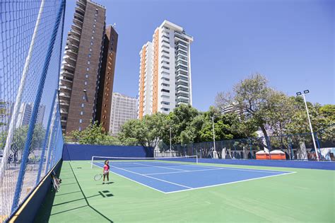 Prefeitura de Teresina inaugura quadra oficial de tênis e entrega